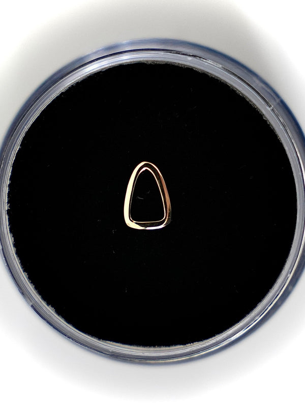 18K GOLD TOOTH GEM OLD ENGLISH LETTER “M” – Adore Smile