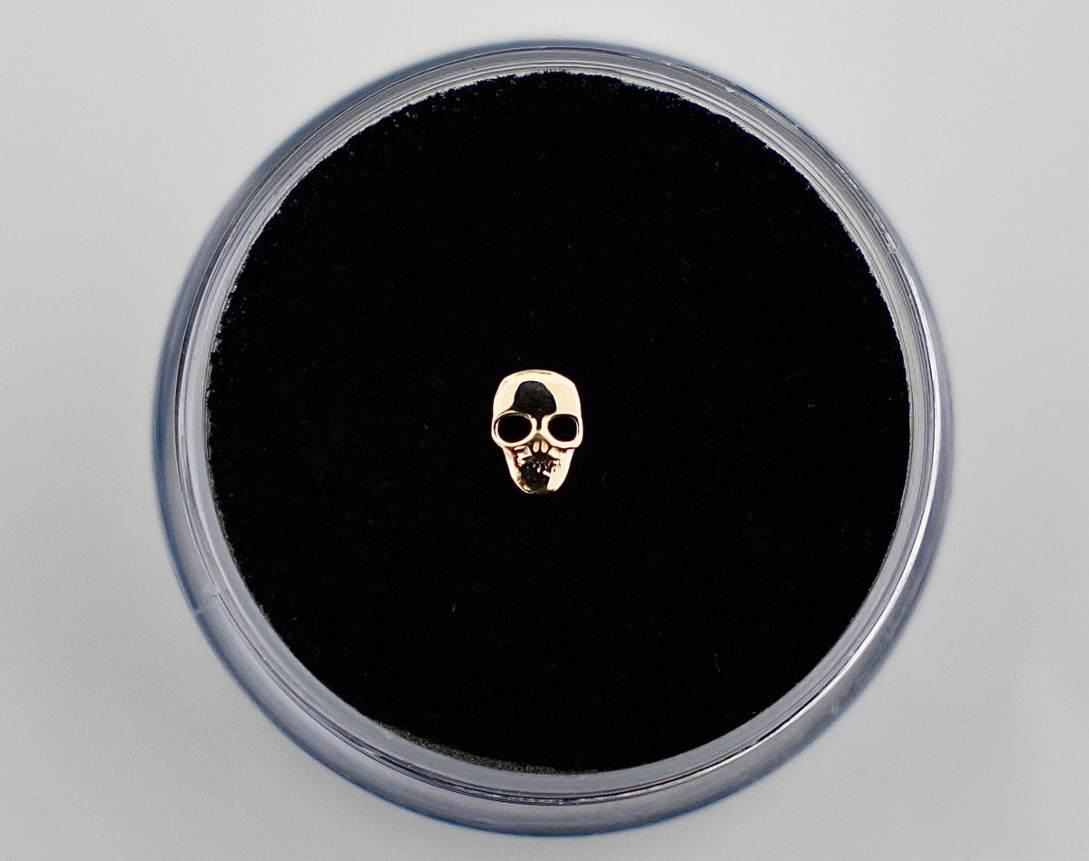 18k Gold Skull Tooth Gem – Adore Smile