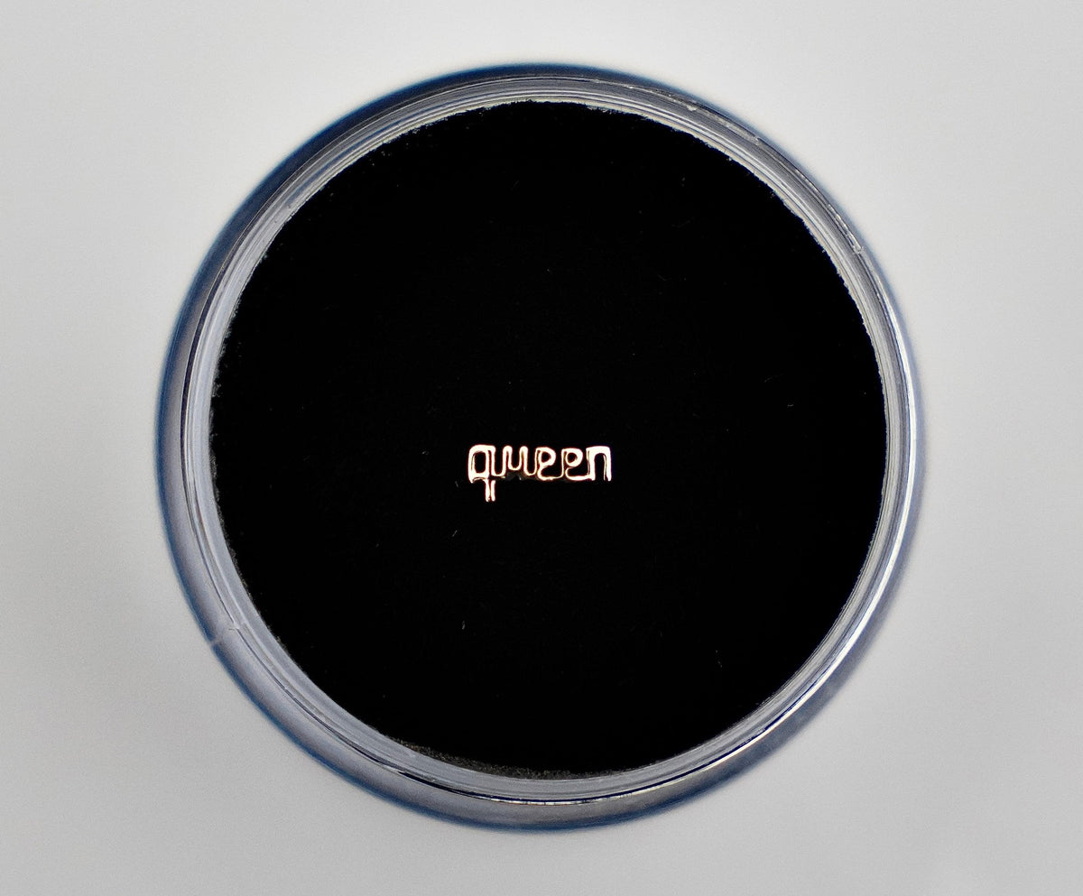 18k Gold QUEEN Tooth Gem – Adore Smile